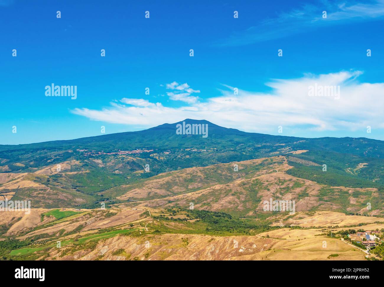 Monte Amiata (Italy) - In Val d'Orcia, Tuscany, soar the Amiata mount ...