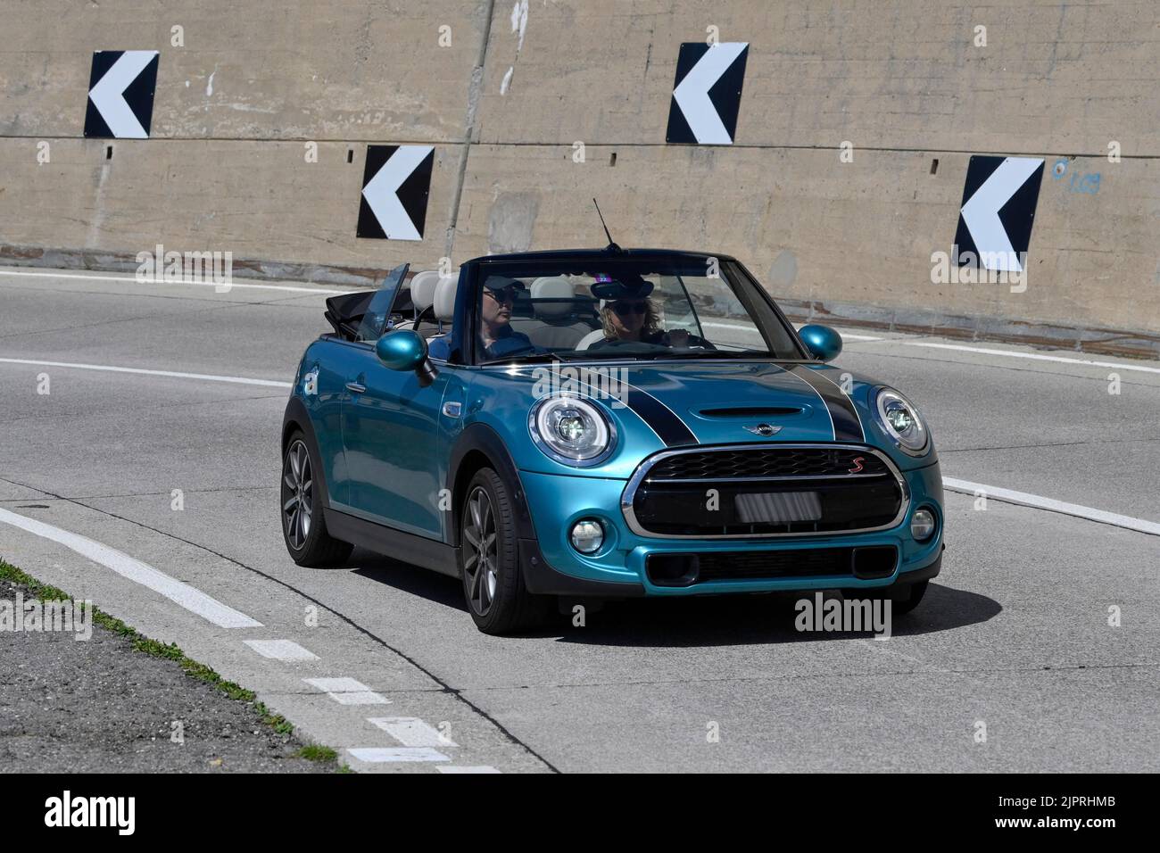 Mini cooper mountain pass hi-res stock photography and images - Alamy