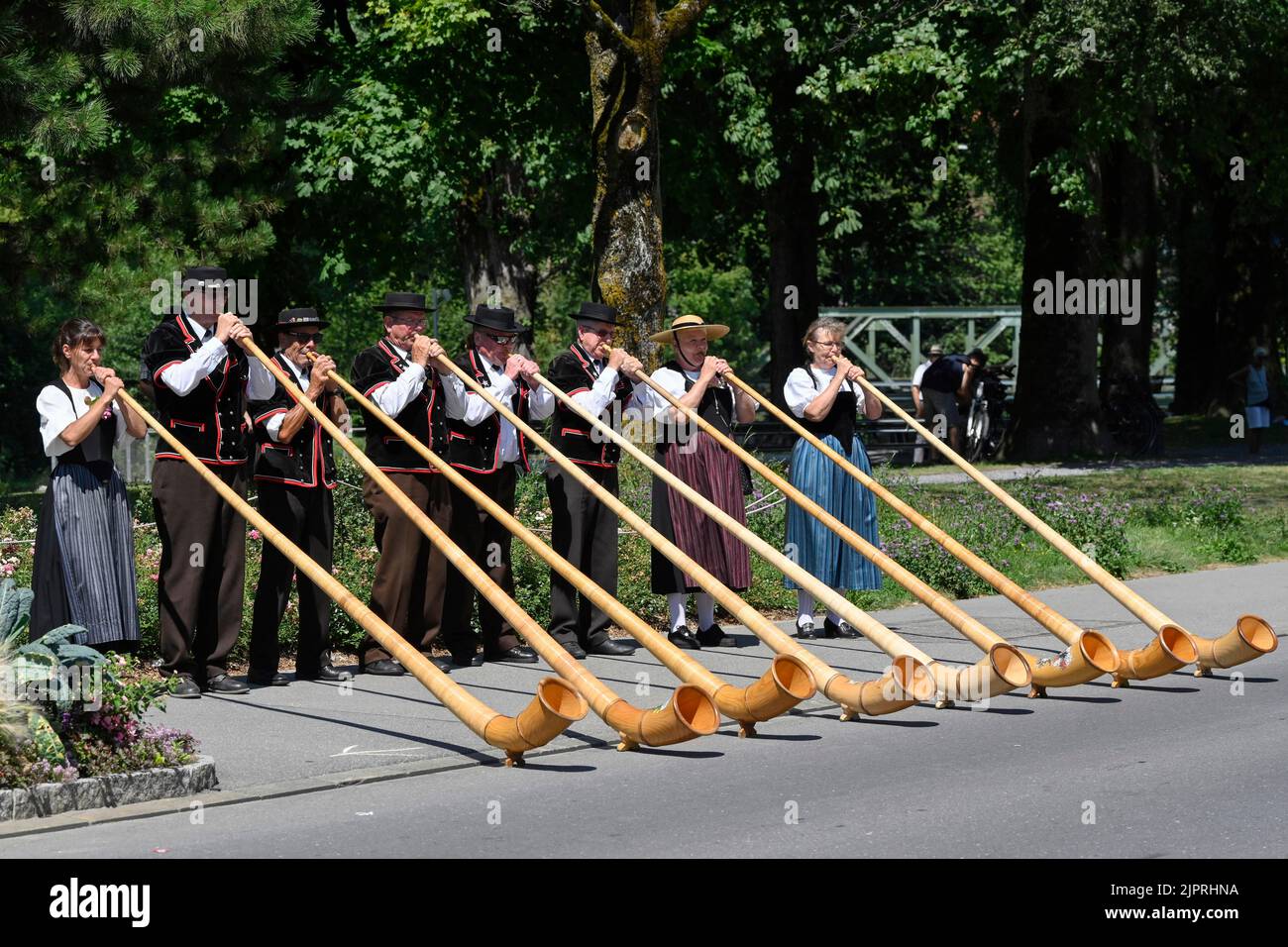 Alpenhorn switzerland hi-res stock photography and images - Alamy