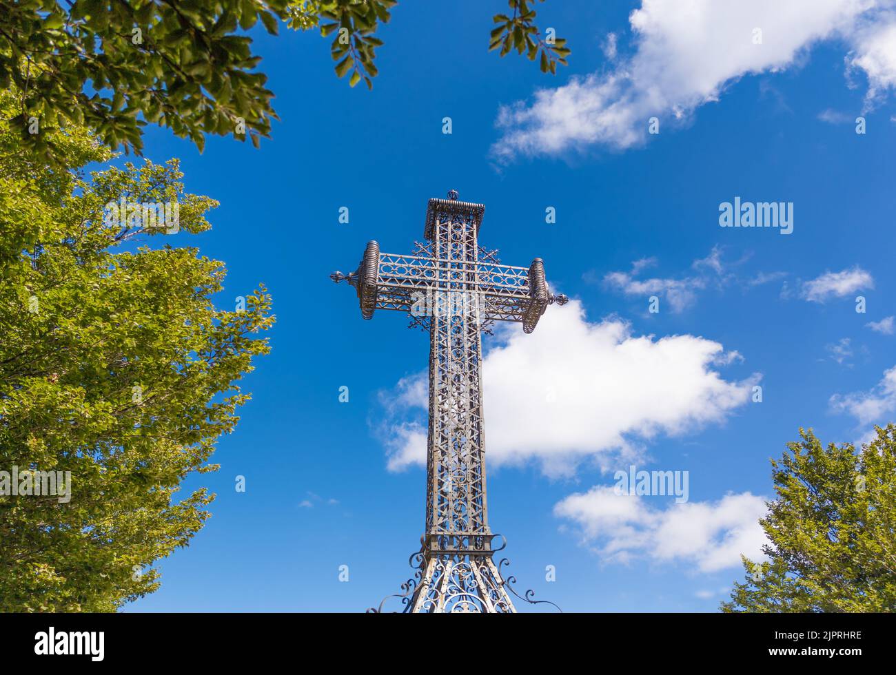 Monte Amiata (Italy) - In Val d'Orcia, Tuscany, soar the Amiata mount ...