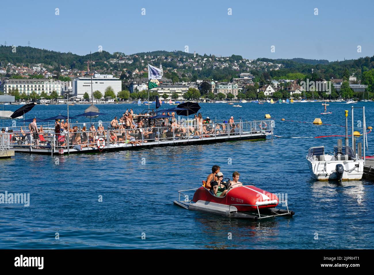 Zurich seaside hi-res stock photography and images - Alamy