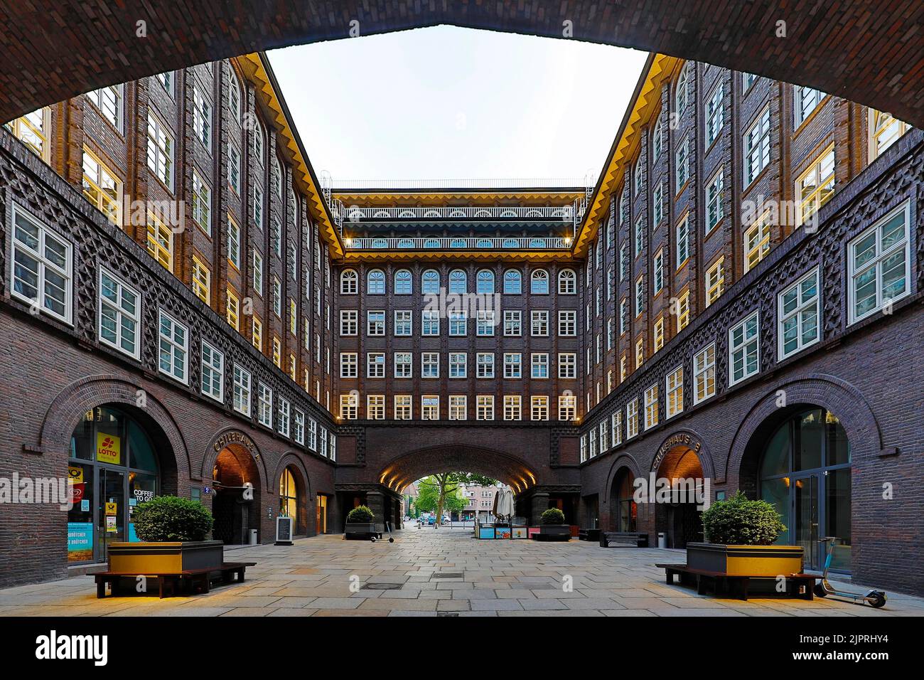 Chilehaus, former office building, brick expressionism, architect Fritz ...