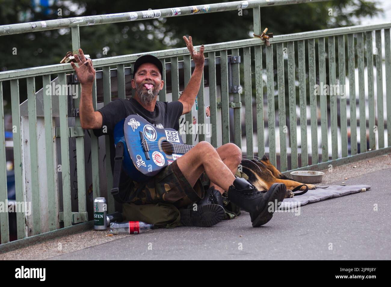 Happy germany hi-res stock photography and images - Alamy