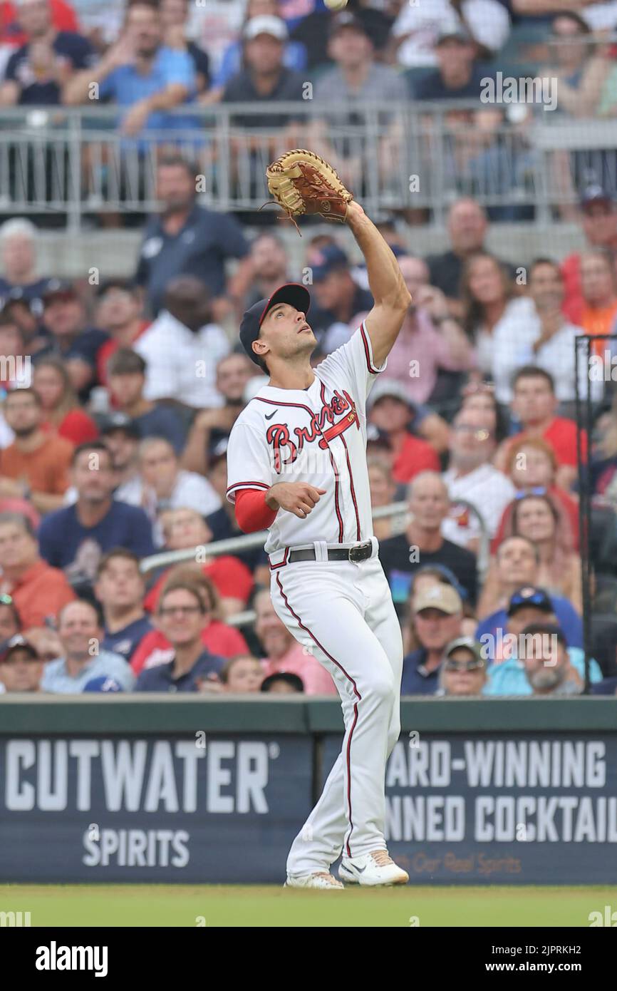 Atlanta, GA. USA; Atlanta Braves first baseman Matt Olson (28) catches ...