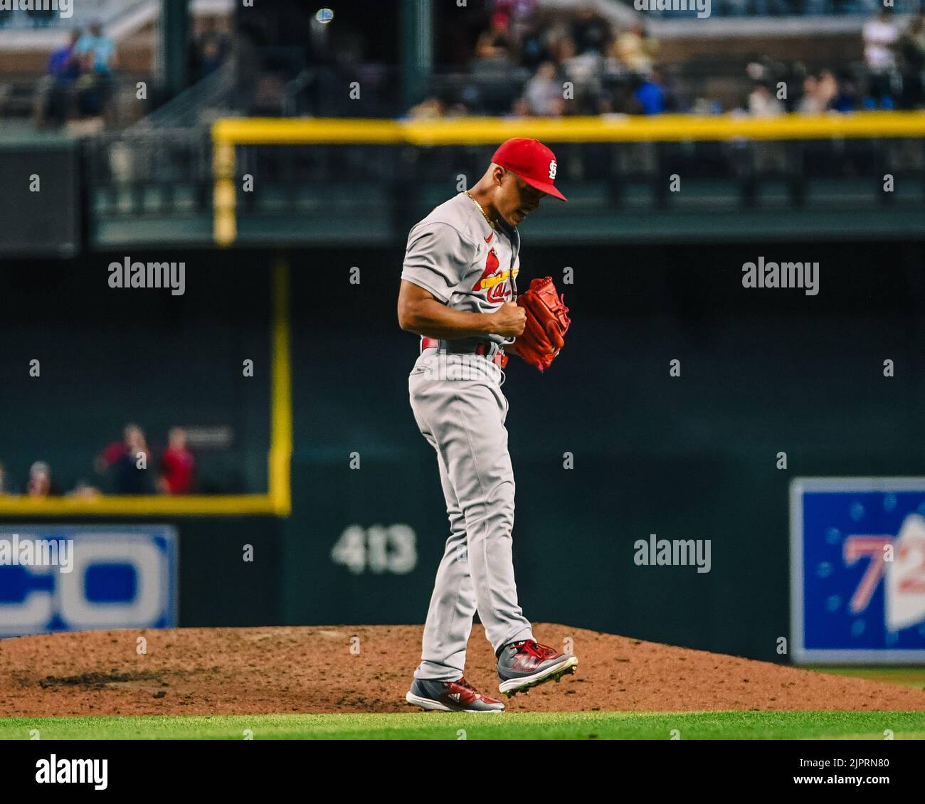 Closing pitcher hi-res stock photography and images - Alamy