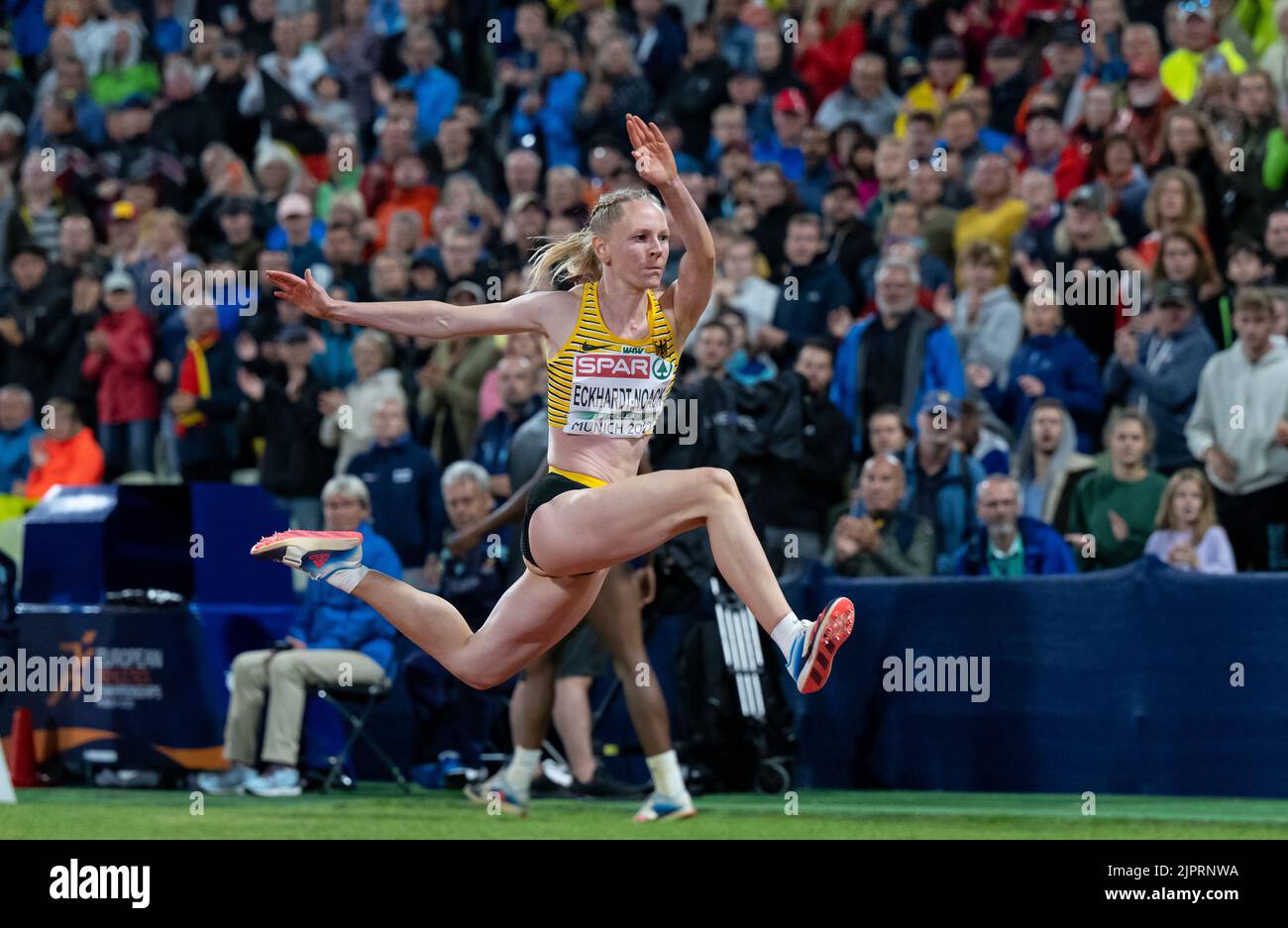 Neele eckhardt triple jump hi-res stock photography and images - Alamy