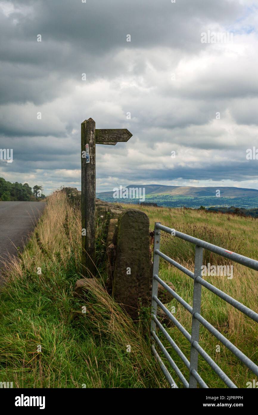 Pendle hill sign hi-res stock photography and images - Alamy
