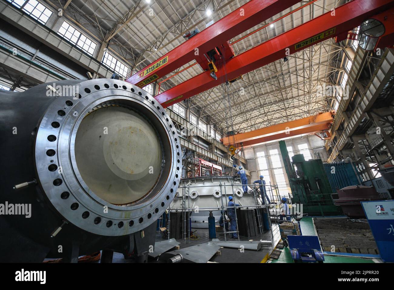Harbin, China's Heilongjiang Province. 20th Aug, 2022. Workers are busy ...