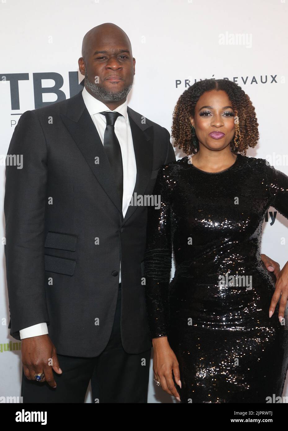 19 August 2022 - Beverly Hills, California - Vince Young, Candice ...