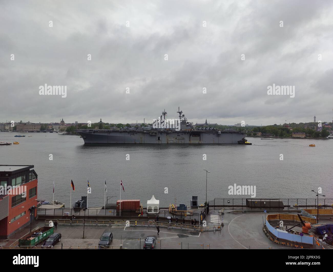 American navy transportation hi-res stock photography and images - Alamy