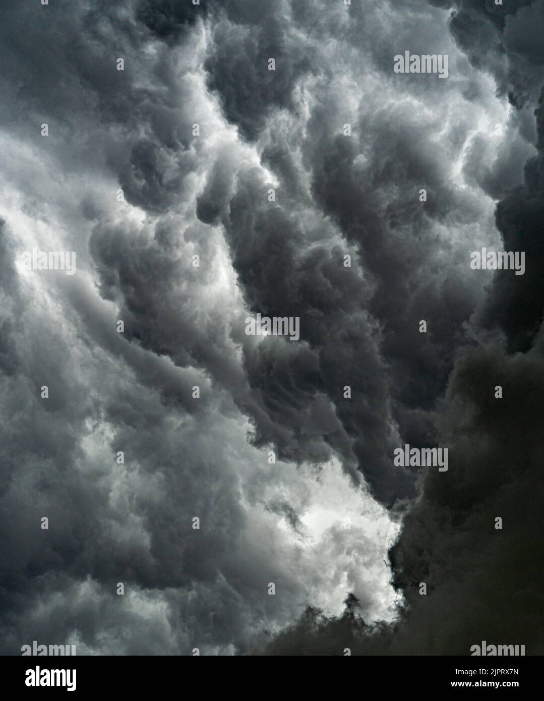 Dramatic cloud formation before a storm Stock Photo - Alamy