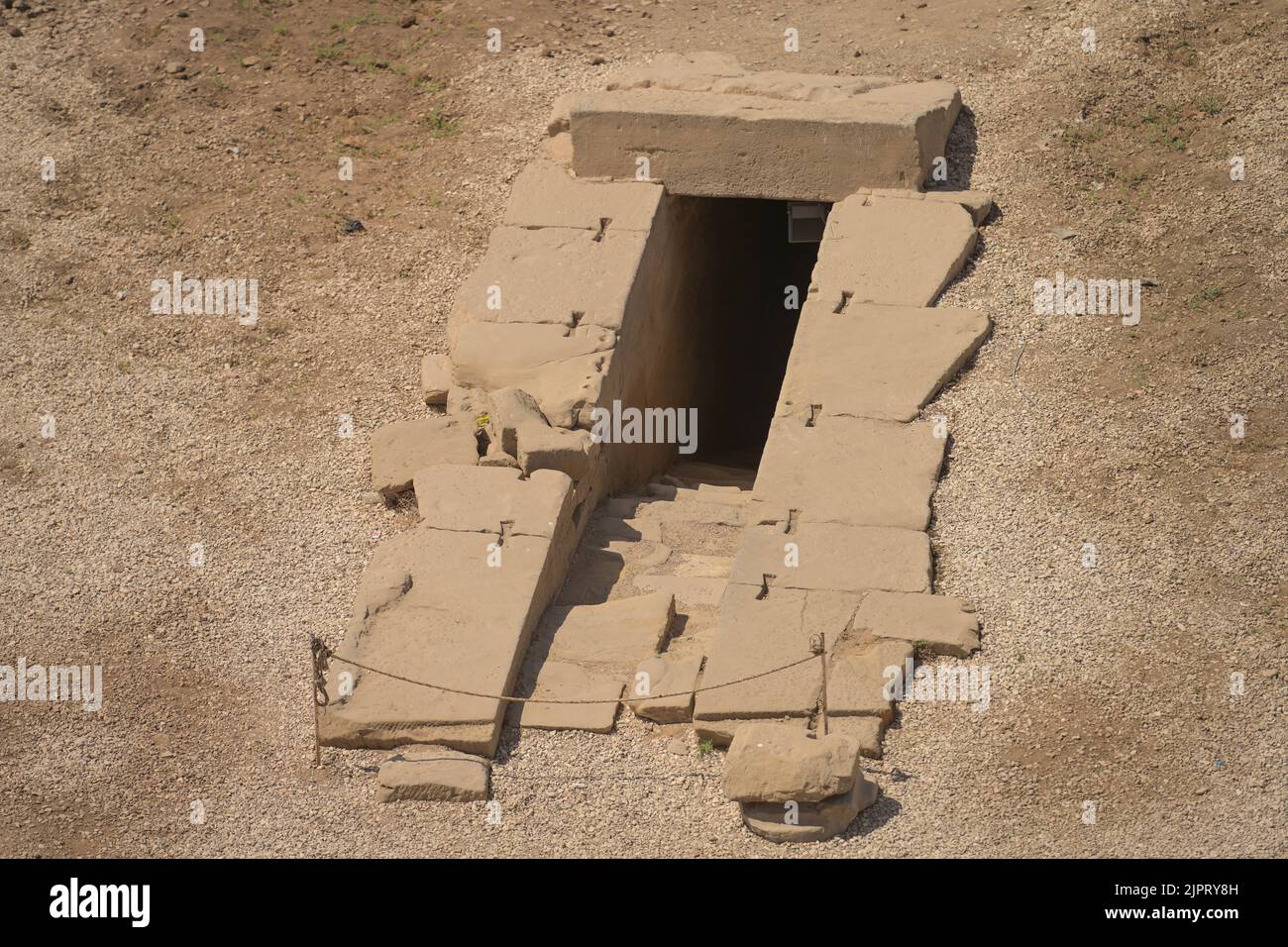 Nilometer, Hathor-Tempel, Dendera, Qina, Ägypten Stock Photo - Alamy