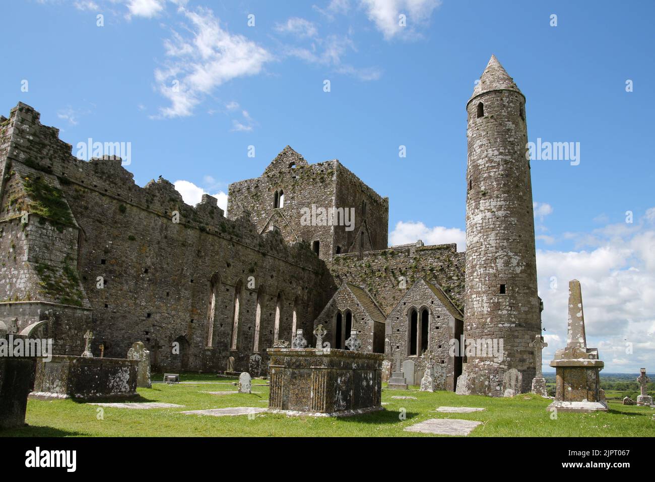 Ireland, Rock of Cashel ruins in County Tipperary Stock Photo - Alamy