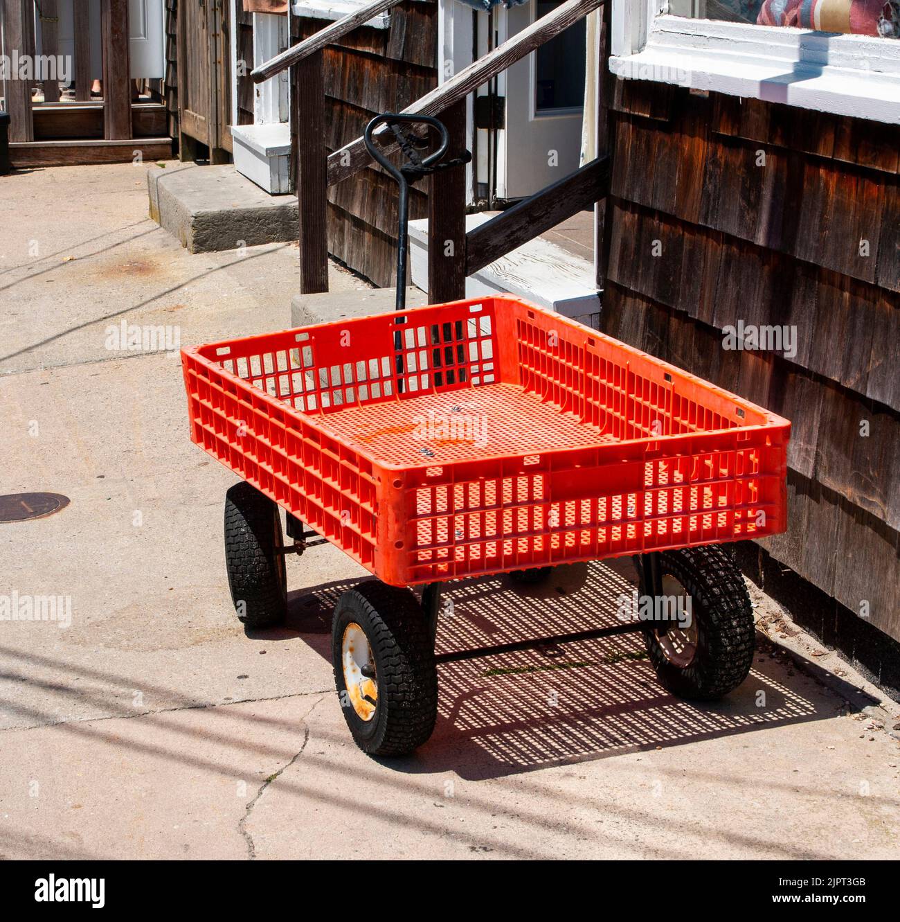 Red fire wagon hi-res stock photography and images - Alamy