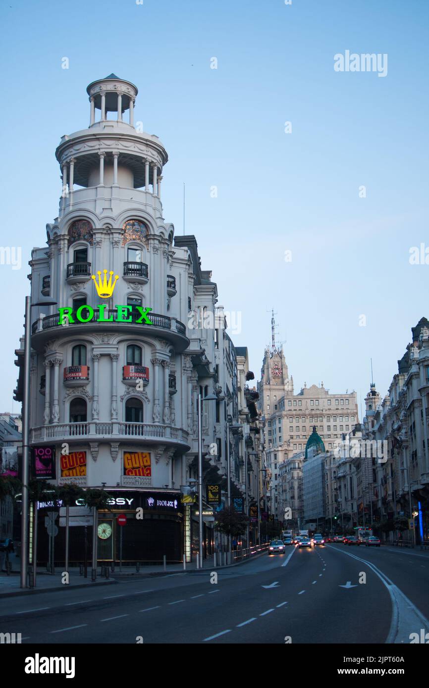 A vertical shot of Edificio Grassy building on Gran via street. Madrid, Spain Stock Photo - Alamy