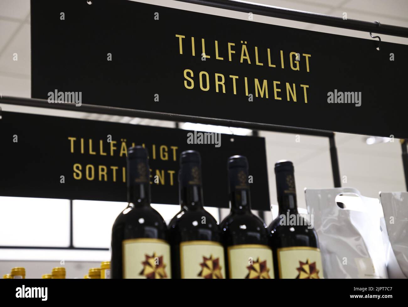 Systembolaget signs hi-res stock photography and images - Alamy