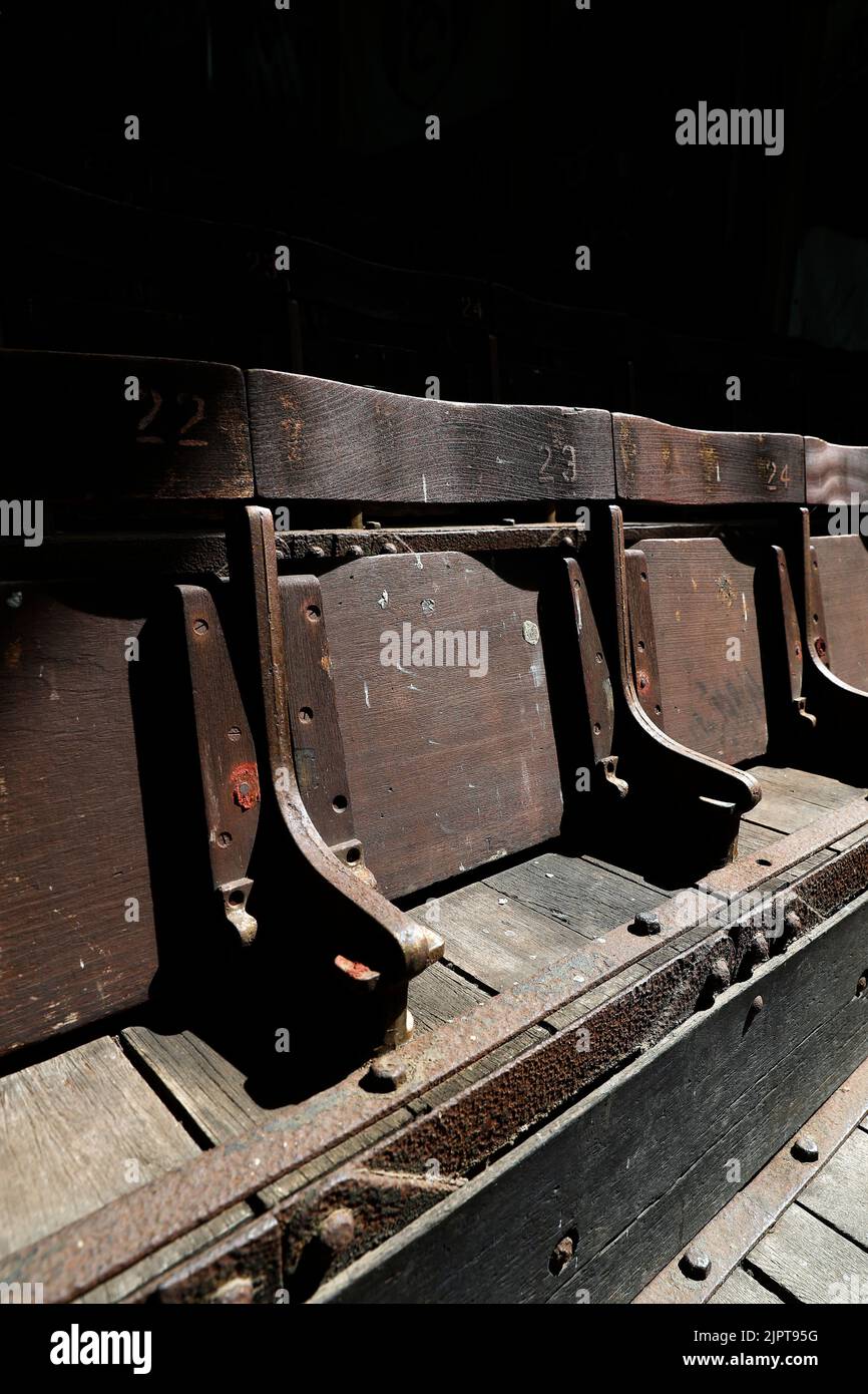 Johnny haynes stand hi-res stock photography and images - Alamy