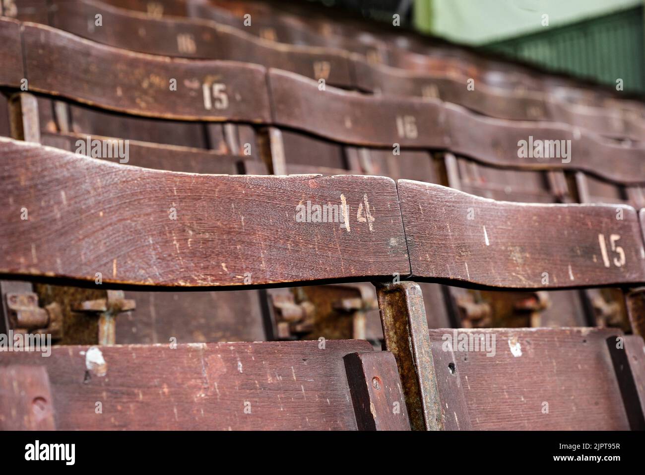Johnny haynes stand hi-res stock photography and images - Alamy