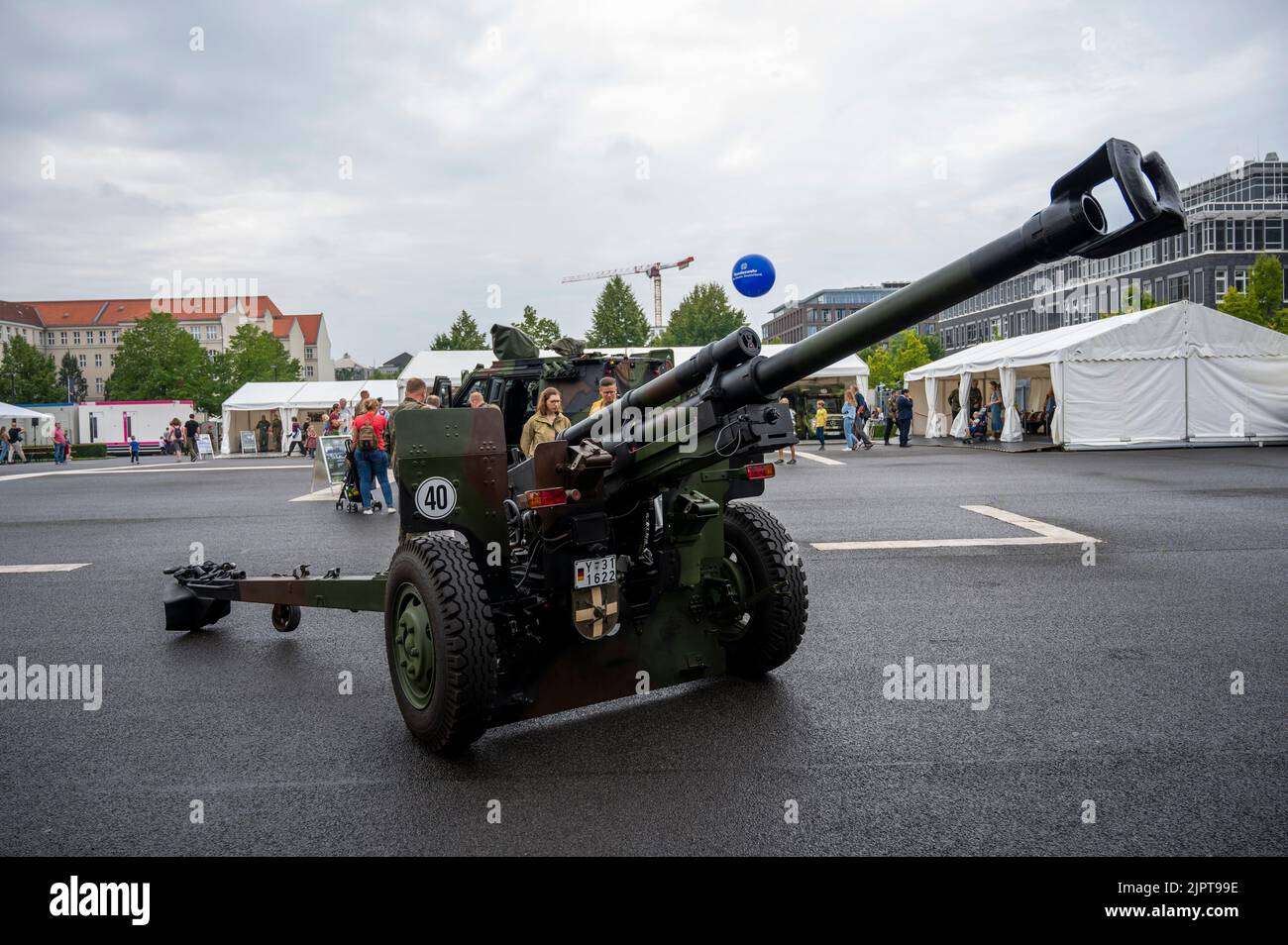 Berlin, Germany. 20th Aug, 2022. A 105 mm field howitzer of the German ...