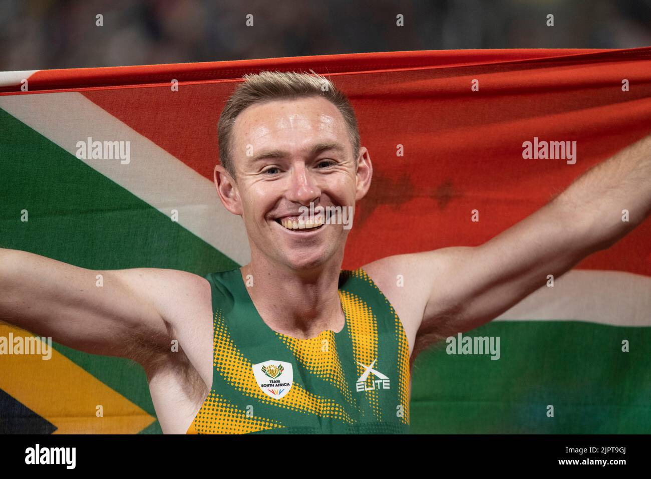 Charl du Toit of South Africa competing in the men’s T37/38 100m final ...