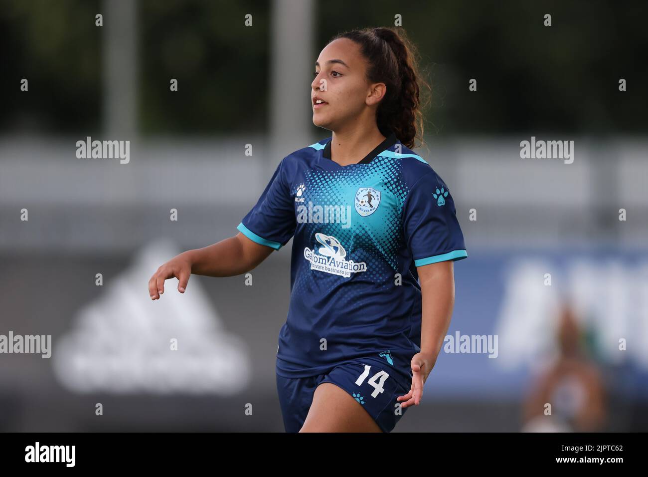 Tallina fc flora v kiryat gat wfc hi-res stock photography and images ...