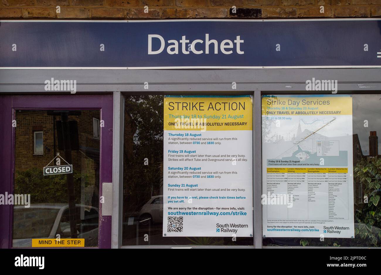 Datchet train station hi-res stock photography and images - Alamy