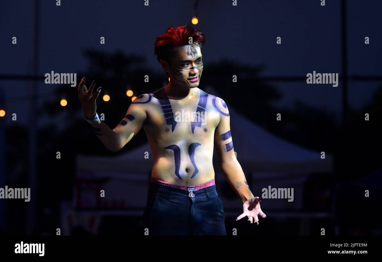 India cosplay hi-res stock photography and images - Alamy