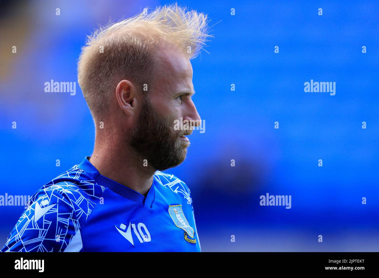 Barry Bannan #10 of Sheffield Wednesday during the warm up for the game ...