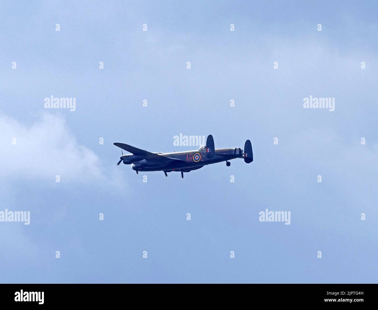Lower Halstow, Kent, UK. 20th Aug, 2022. The iconic Lancaster bomber ...