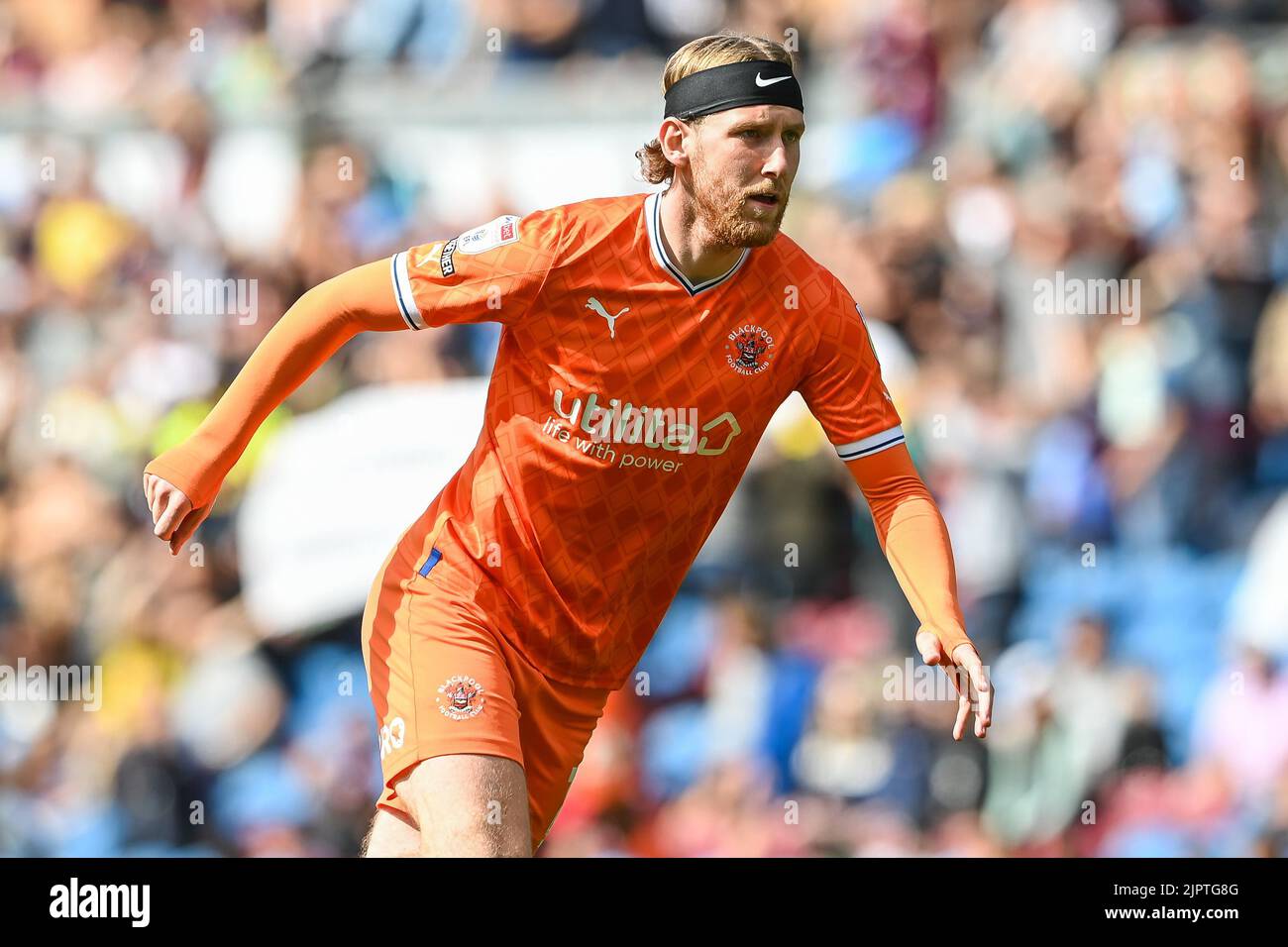 Josh Bowler #11 of Blackpool during the game Stock Photo - Alamy