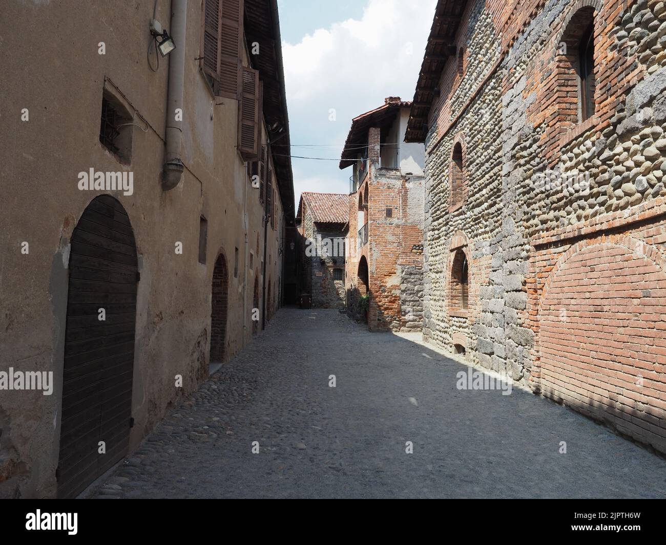 Ricetto fortified medieval village in Candelo, Italy Stock Photo - Alamy