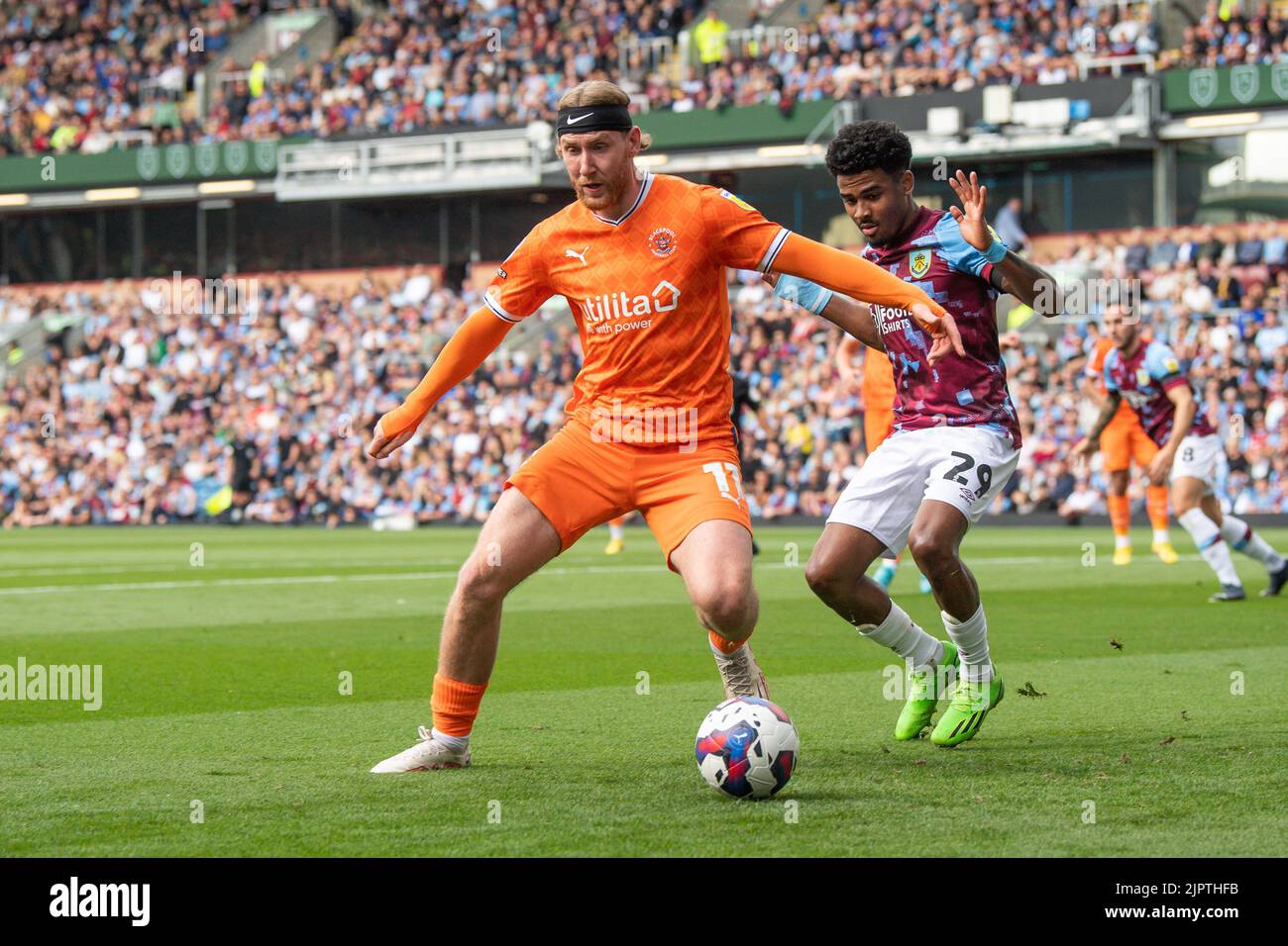 Josh Bowler #11 of Blackpool in action during the game Stock Photo - Alamy