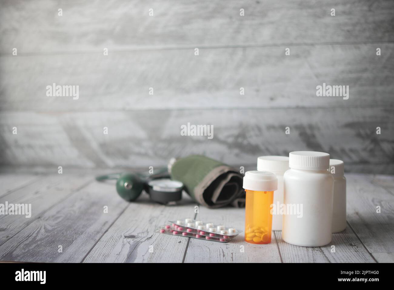Medical pill container blood pressure hi-res stock photography and ...