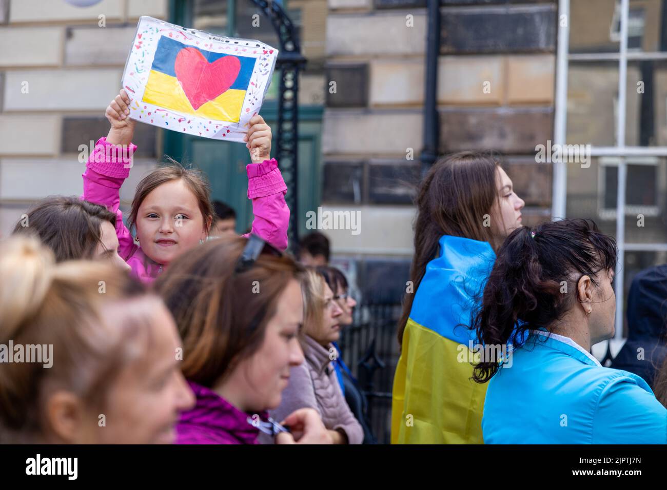 Edinburgh, UK. 20th Aug 2022. Ukrainian anti war protesters gathered ...