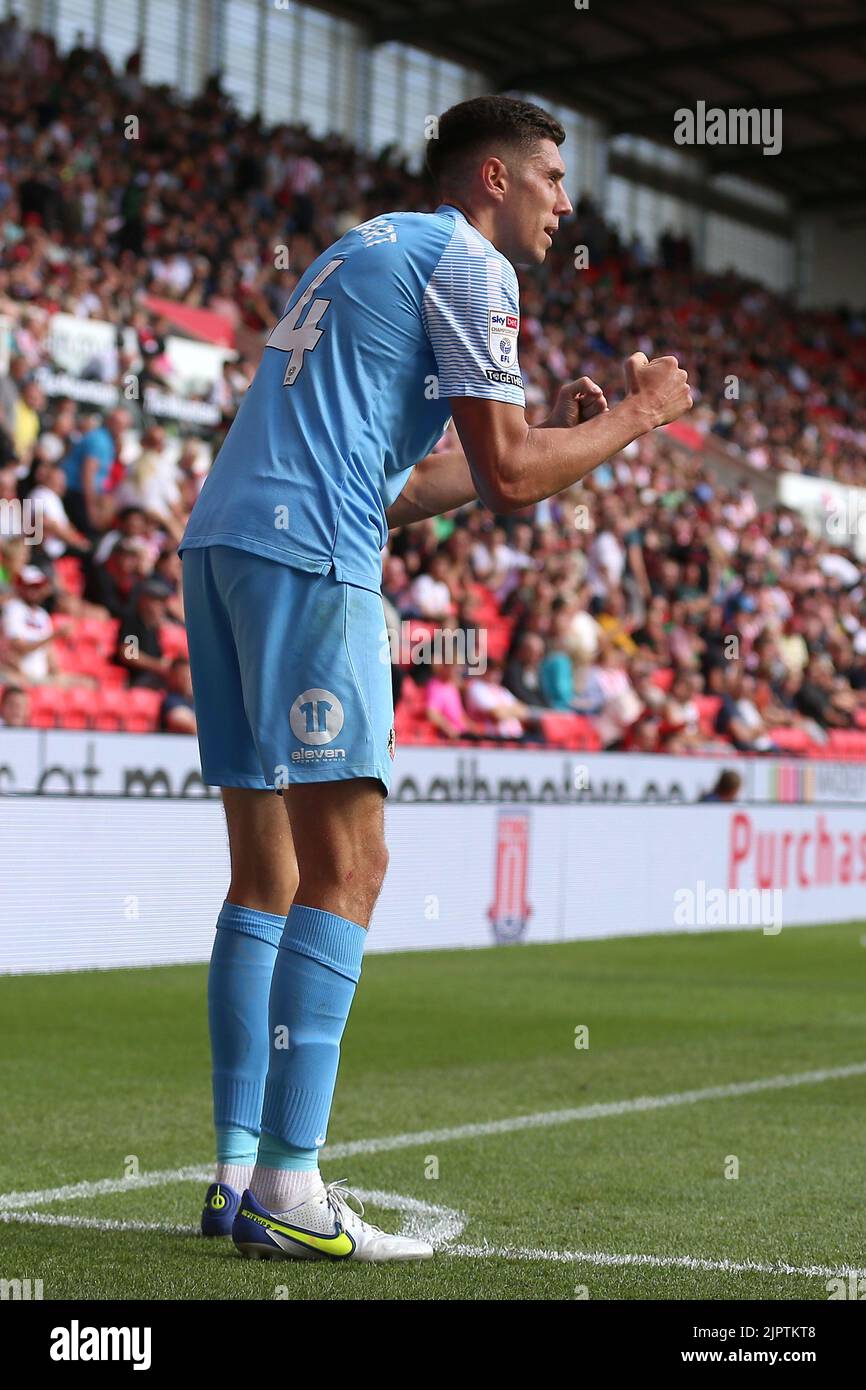 Sunderland's Ross Stewart celebrates scoring their side's first goal of ...