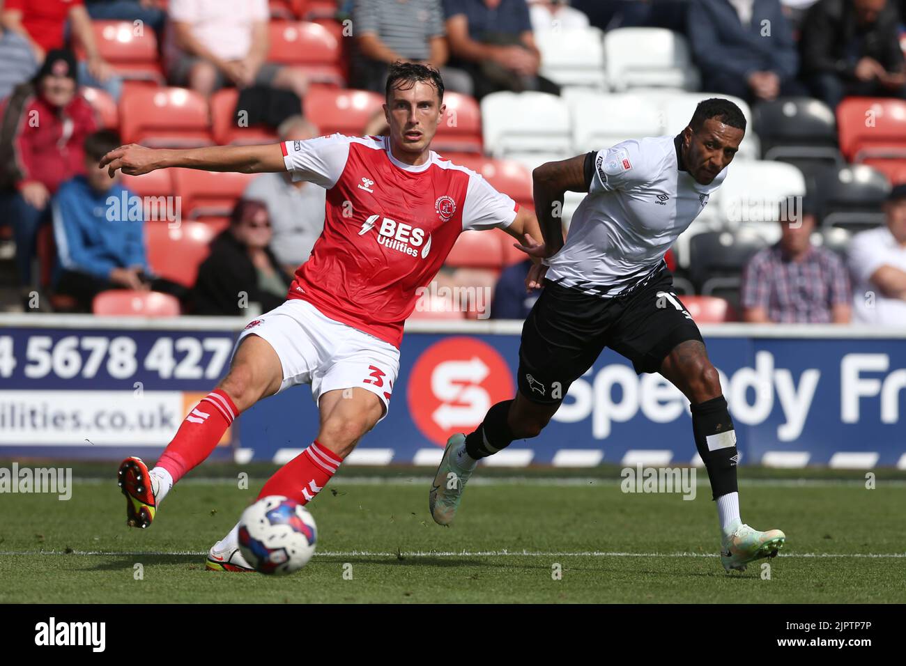 Fleetwood Town's Joshua Earl (left) and Derby County's Nathaniel Mendez ...