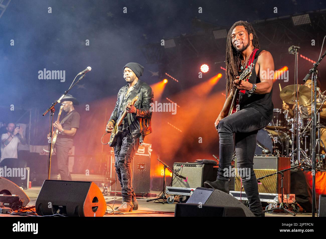 (C) Denis TRASFI / MAXPPP - à l' hyppodrome de Longchamps de Paris le ...
