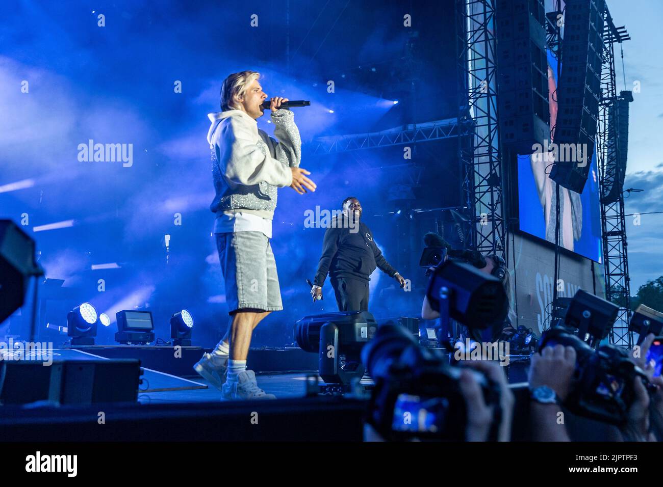 (C) Denis TRASFI / MAXPPP - à l' hyppodrome de Longchamps de Paris le ...