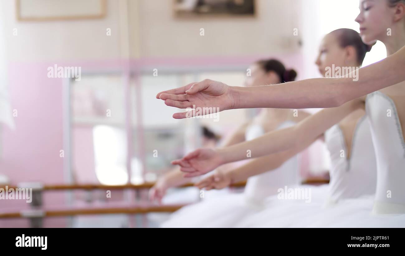 Allongé hi-res stock photography and images - Alamy