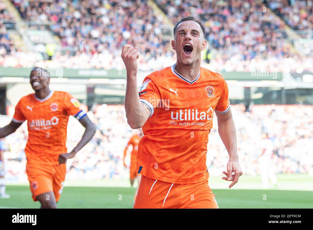 Jerry Yates #9 of Blackpool celebrates his goal to make it 3-3 Stock ...