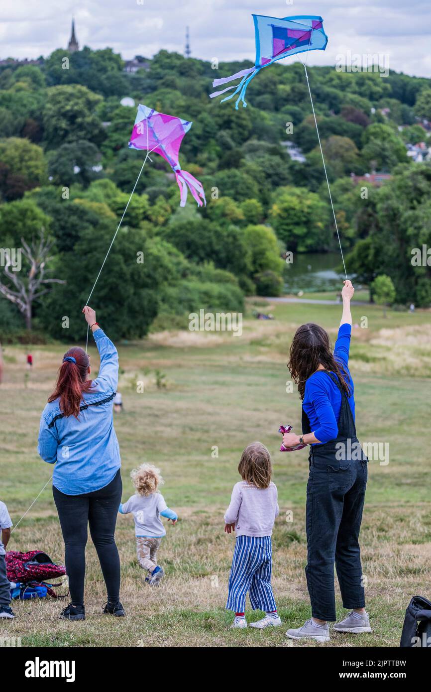 London, UK. 20th Aug, 2022. Flying the kites on Parliament Hill - Fly ...