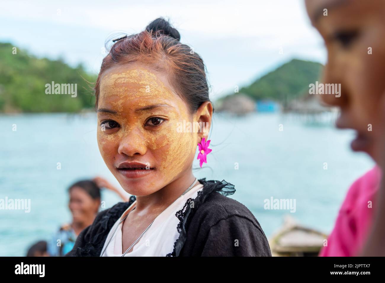 Semporna, Malaysia - August 28, 2022: Bajau Laut Sea Gypsy young girl ...