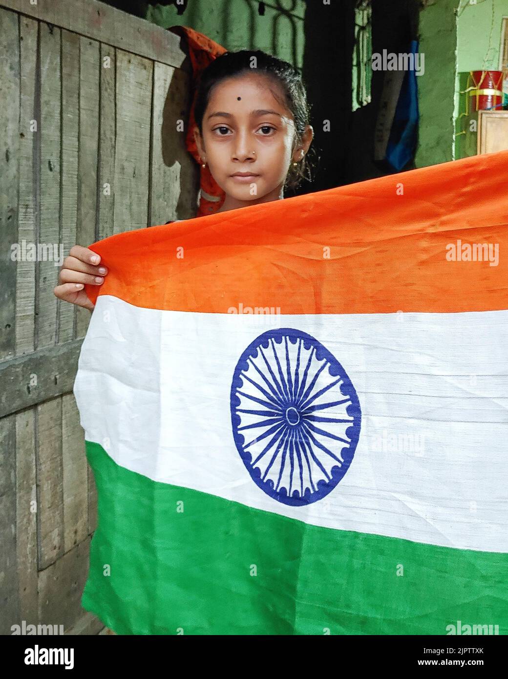 10-year cute girl, girl holding Indian flag Indian independence day ...