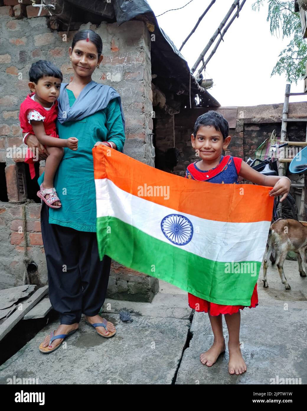 girls holding the Indian flag on Indian independence day, Indian ...