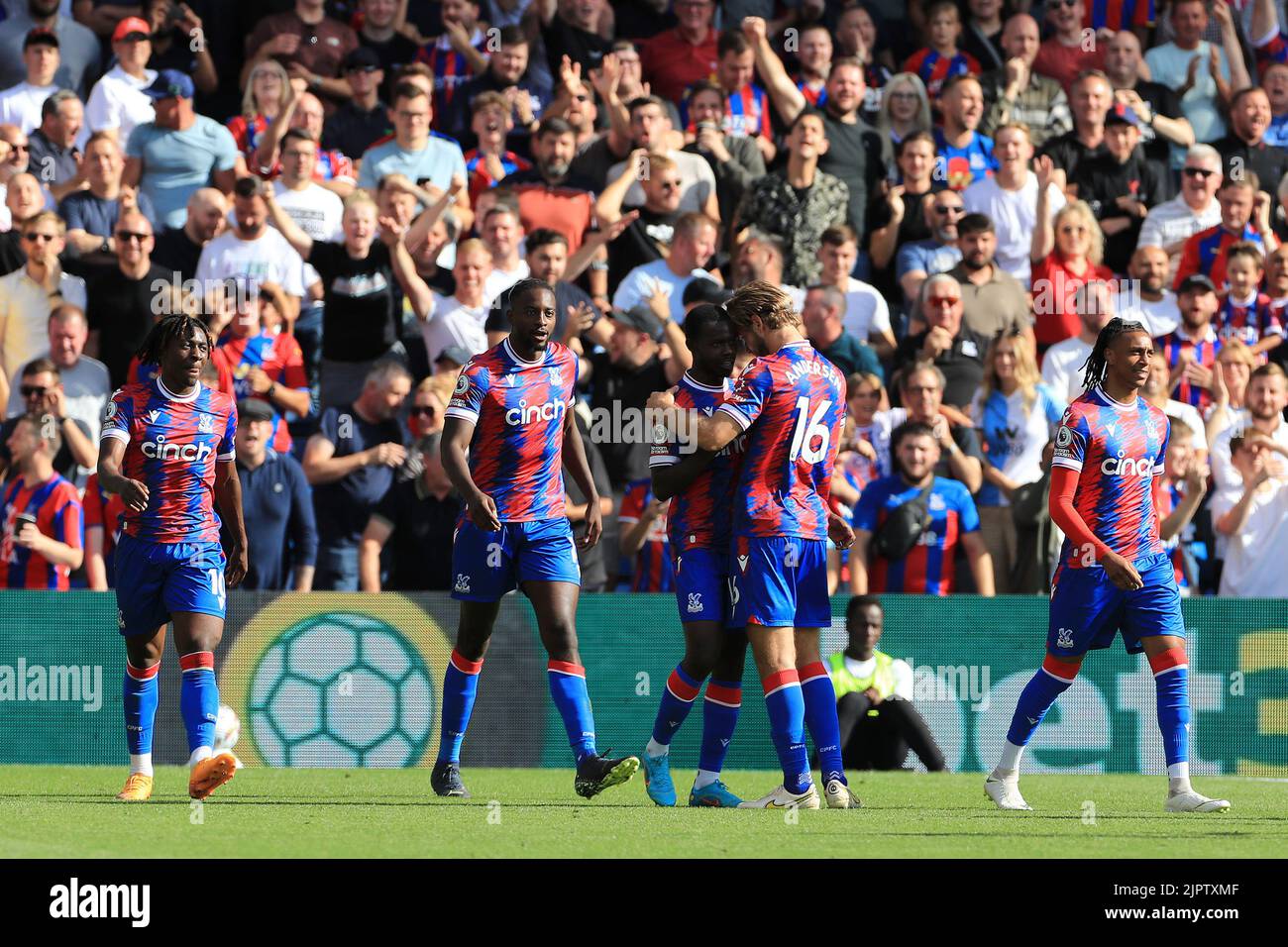 GOAL: Jean-Philippe Mateta of Crystal Palace celebrates with team mates ...