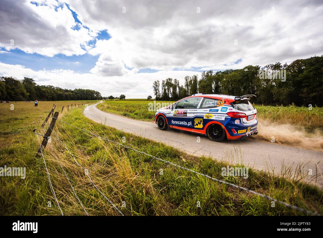 58 PAJARI Sami (fin), MALKONEN Enni (fin), Ford Fiesta Rally3, action ...