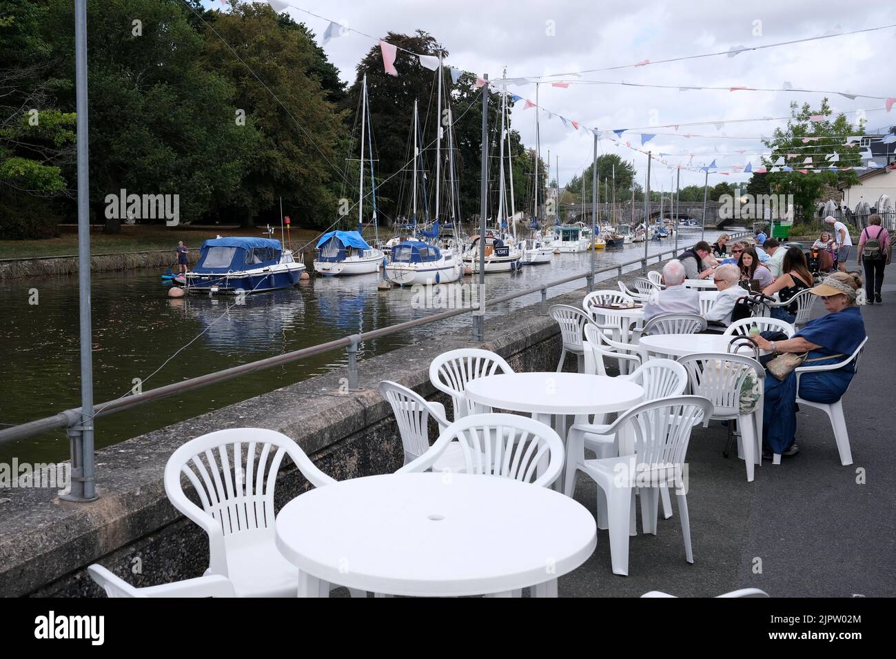 market town of totnes in south devon,uk august 2022 Stock Photo - Alamy