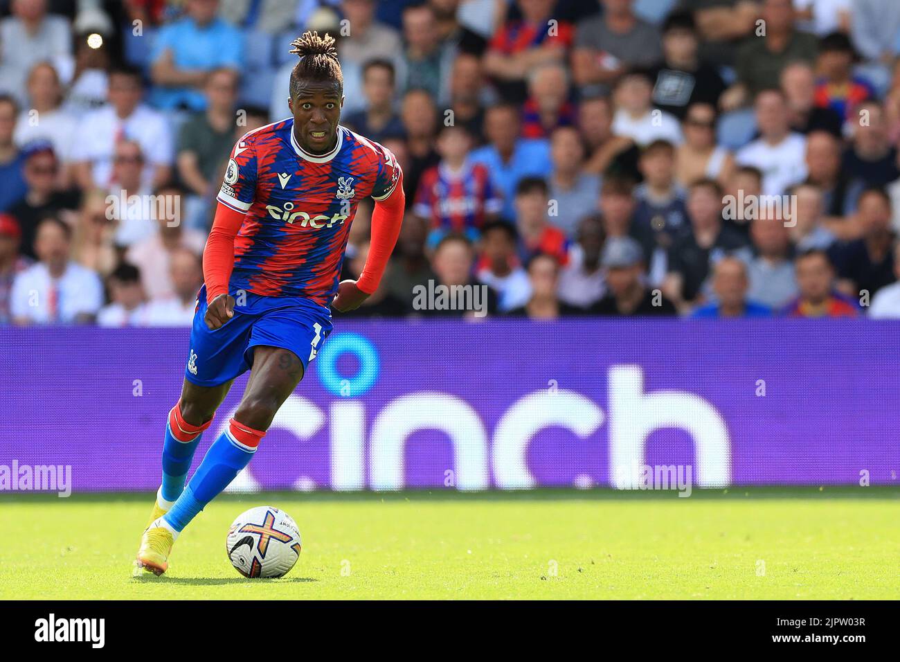 Wilfried Zaha of Crystal Palace dribbling with the ball Stock Photo - Alamy