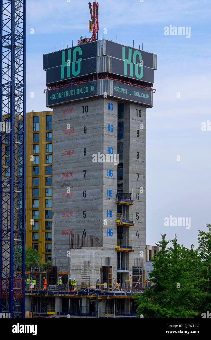 Scape student halls of residence under construction hi-res stock ...
