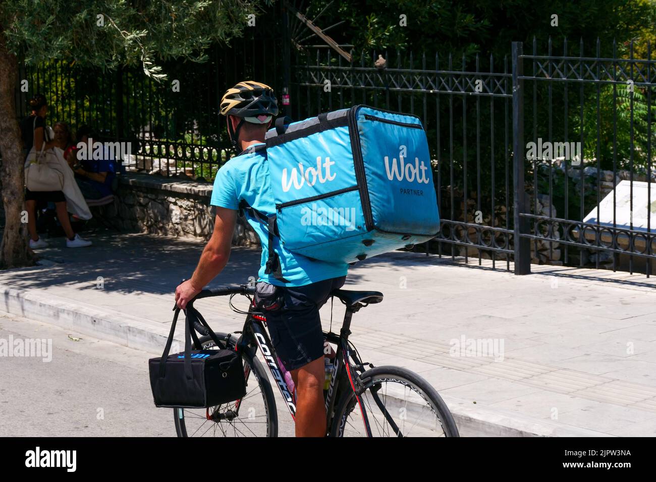 Wolt meal service hi-res stock photography and images - Alamy